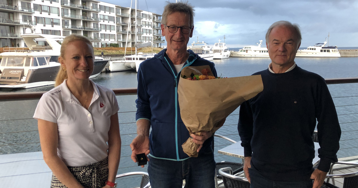 Tidligere souschef i Dansk Sejlunion hædres med guldnål